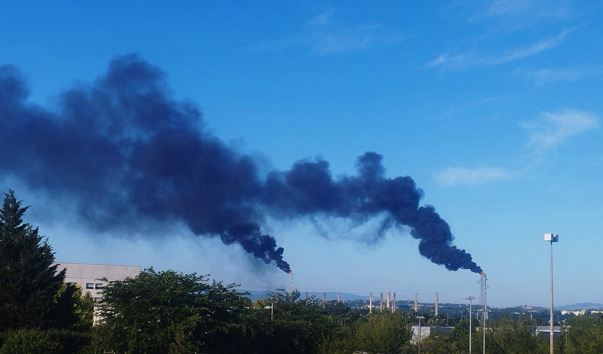 9 juillet : incident à la raffinerie de Feyzin